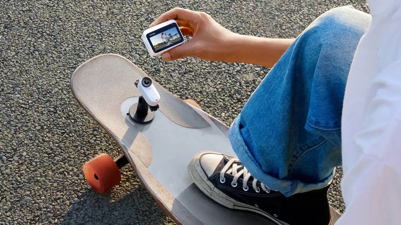 Представлена компактная камера Insta360 GO 3 с откидным экраном | The GEEK